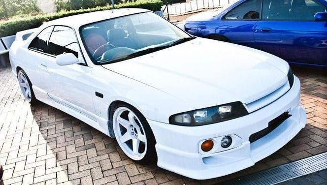 R33 & R34 GTS-T – JDM Kamikaze